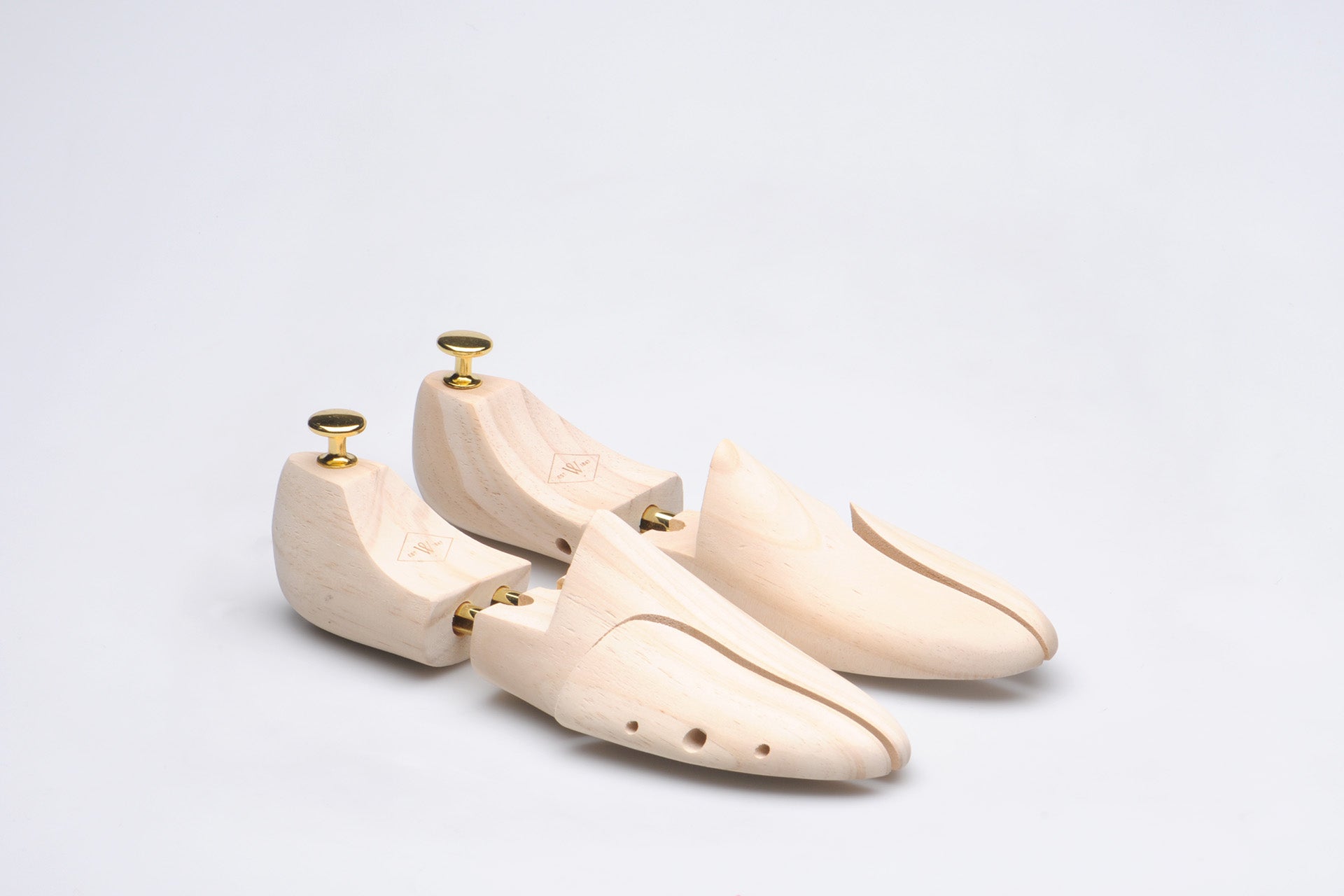 Expanding Wooden Shoe Tree